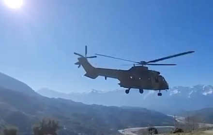Vlorë/ U godit nga mushka në kokë, i mituri çohet me helikopter drejt ...